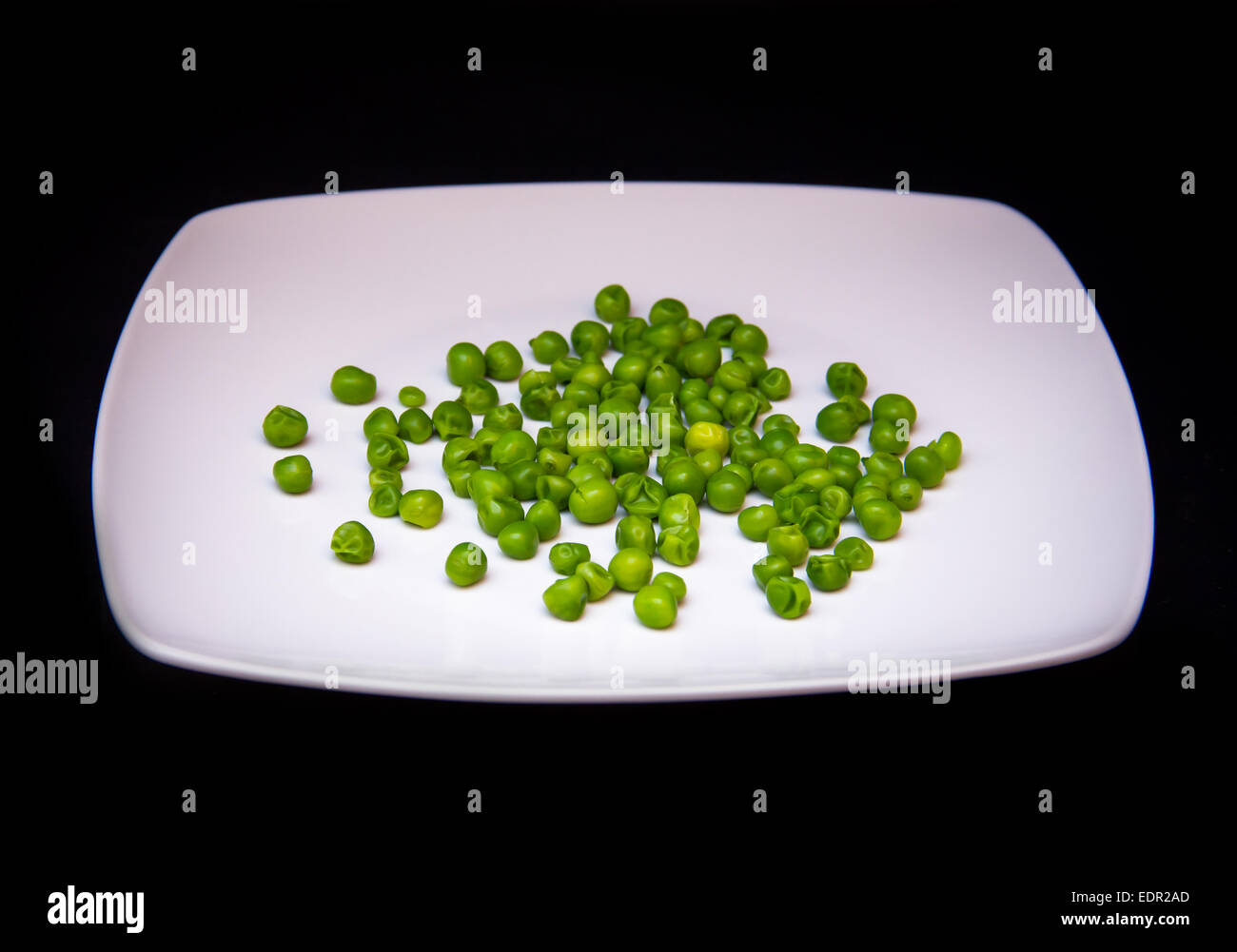 Food plate restaurant peas hi-res stock photography and images - Alamy