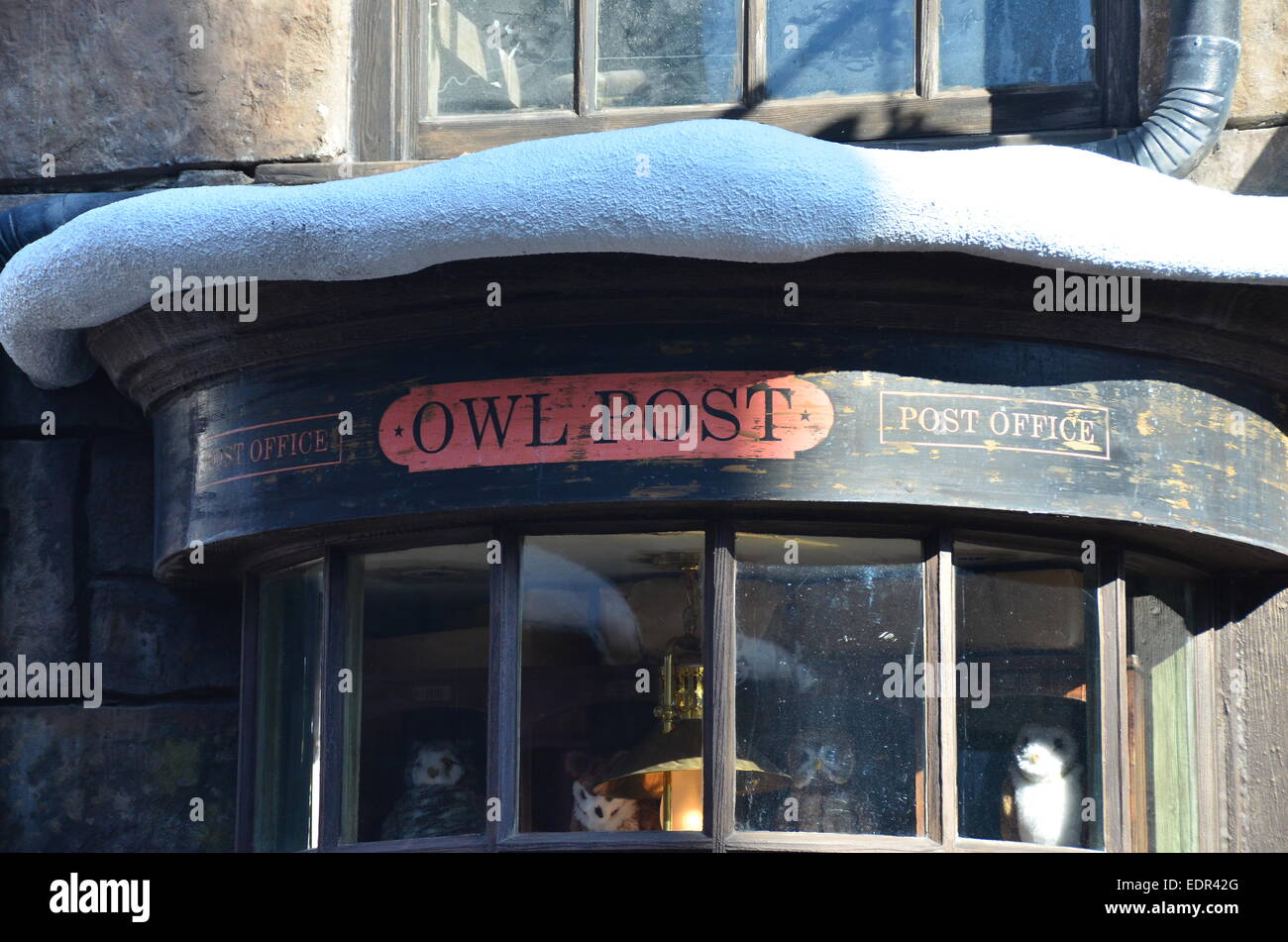 Owl Post Inside The Wizarding World Of Harry Potter at Universal ...