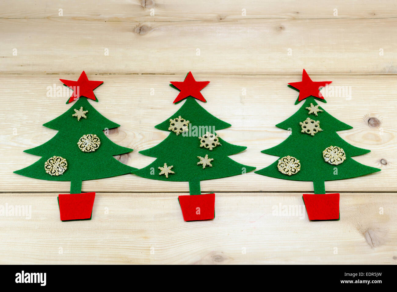 Festive christmas stars gingerbread hi-res stock photography and images ...