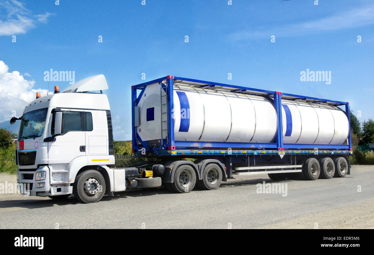 Vehicle storage trailer hi-res stock photography and images - Alamy