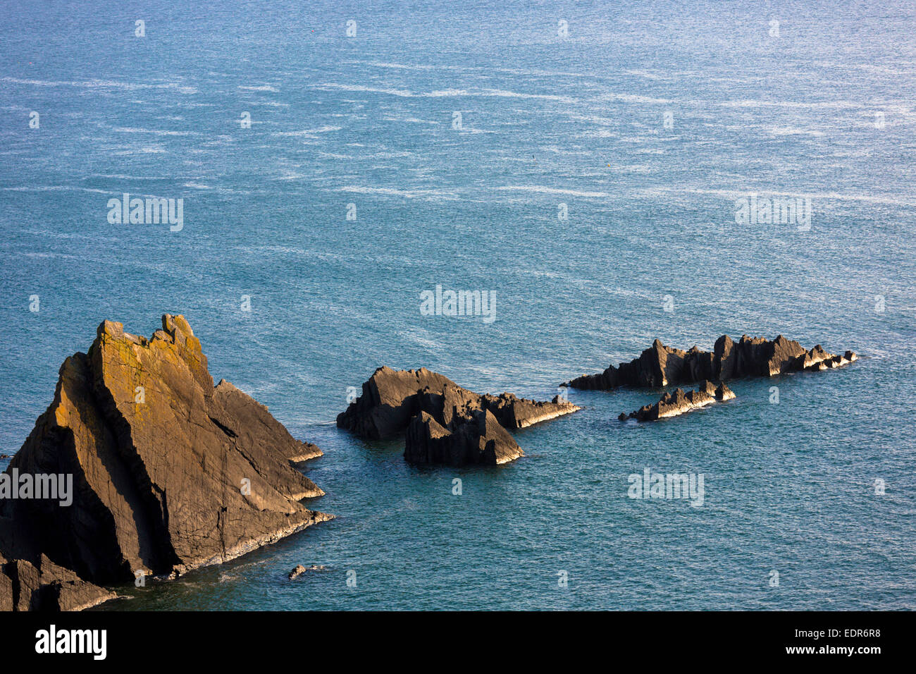 Cornwall rocks hi-res stock photography and images - Alamy