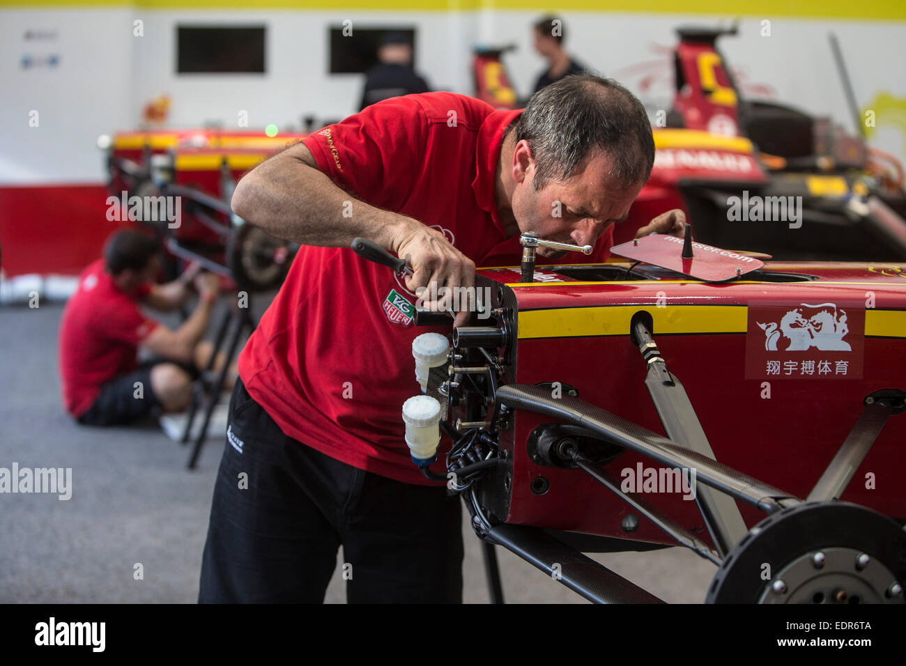 Buenos Aires, Argentina. 8th Jan, 2015. A member of China racing team ...