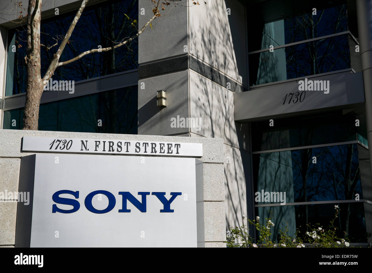 Sony office logo hi-res stock photography and images - Alamy