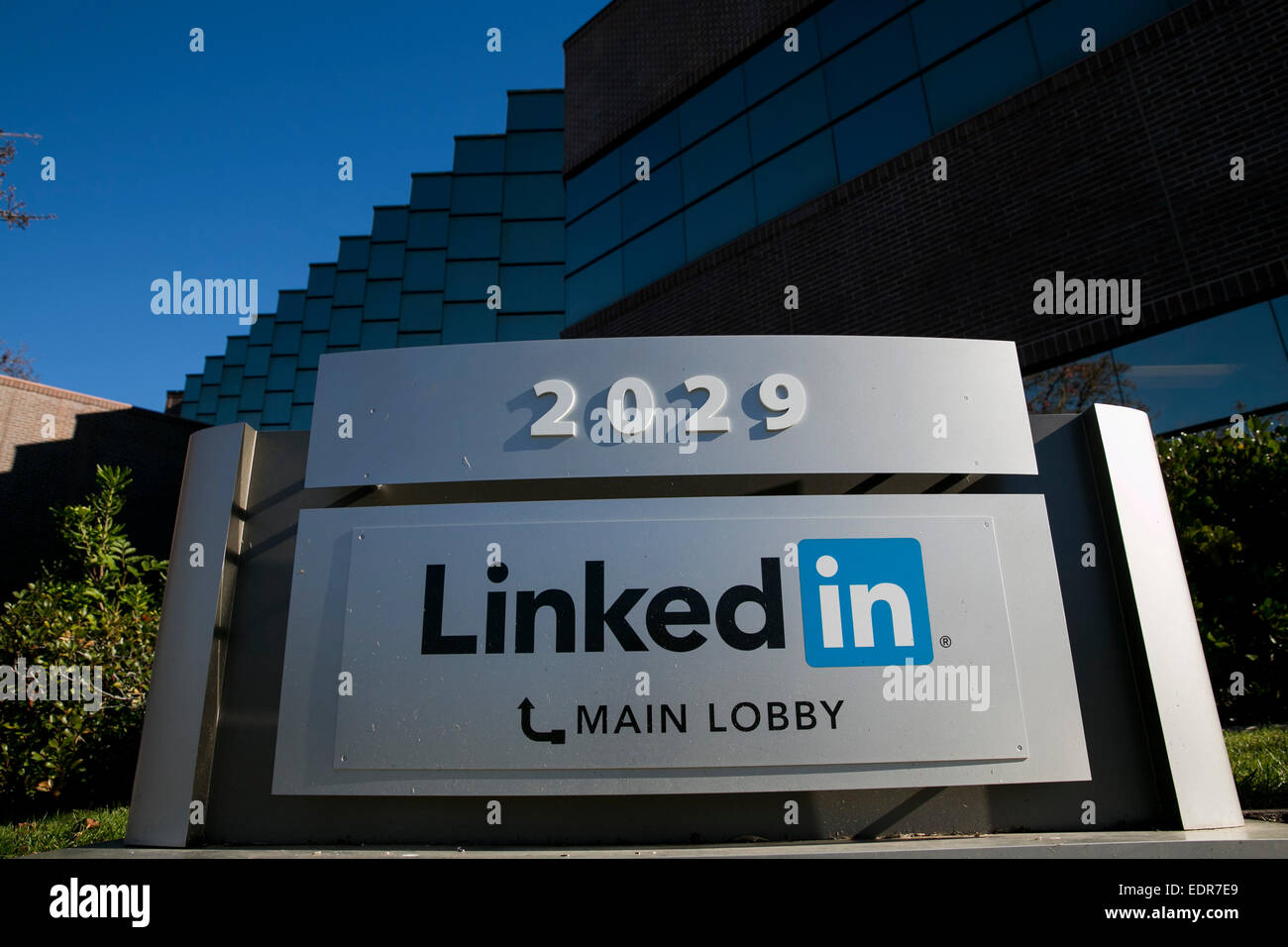 The headquarters of LinkedIn in Mountain View, California Stock Photo ...