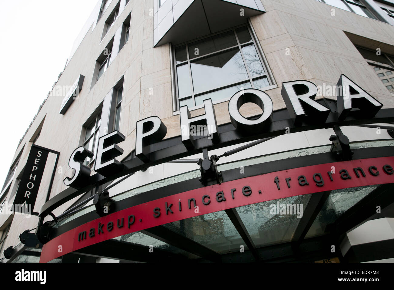 A Sephora cosmetics retail store in downtown Seattle, Washington Stock ...