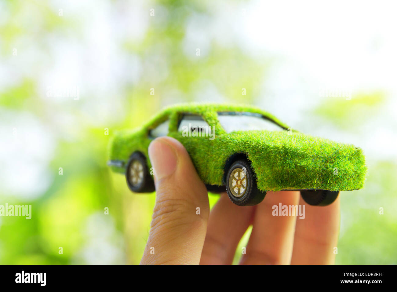 Eco car icon concept Stock Photo - Alamy