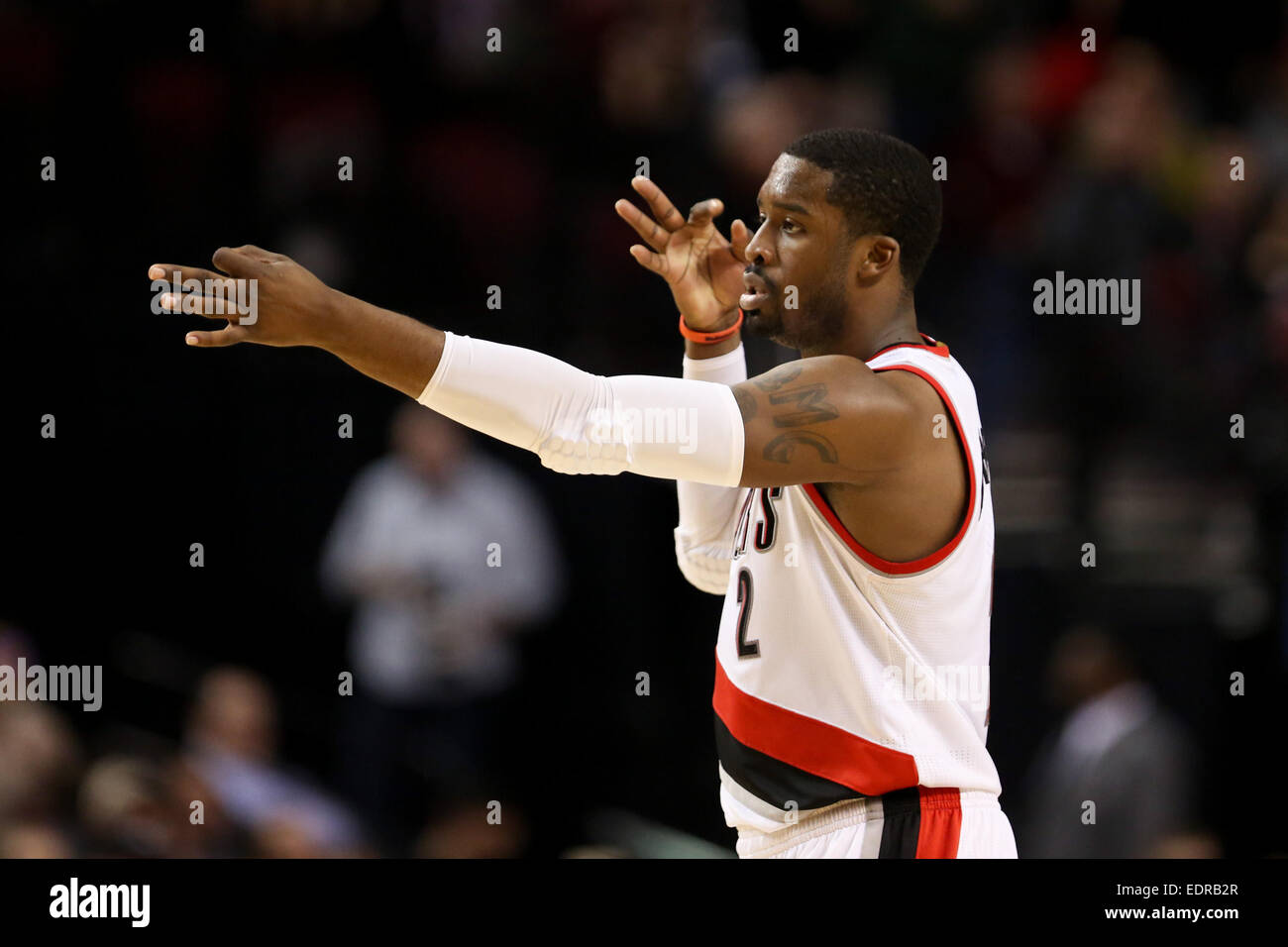 Portland, Oregon, USA. 8th Jan, 2015. WESLEY MATTHEWS (2) celebrates a ...