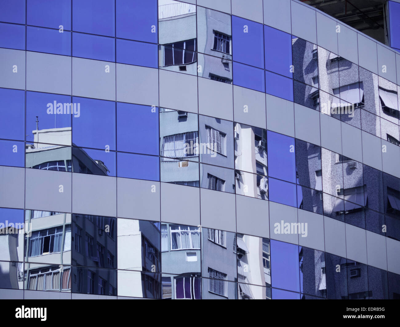 Reflection on glass building hi-res stock photography and images - Alamy