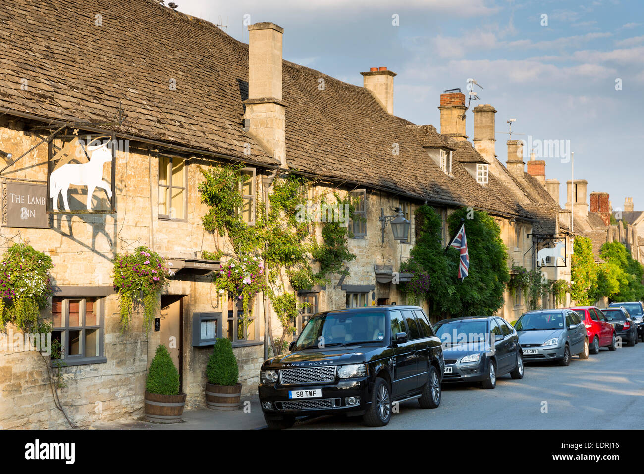 Lamb inn hi-res stock photography and images - Alamy