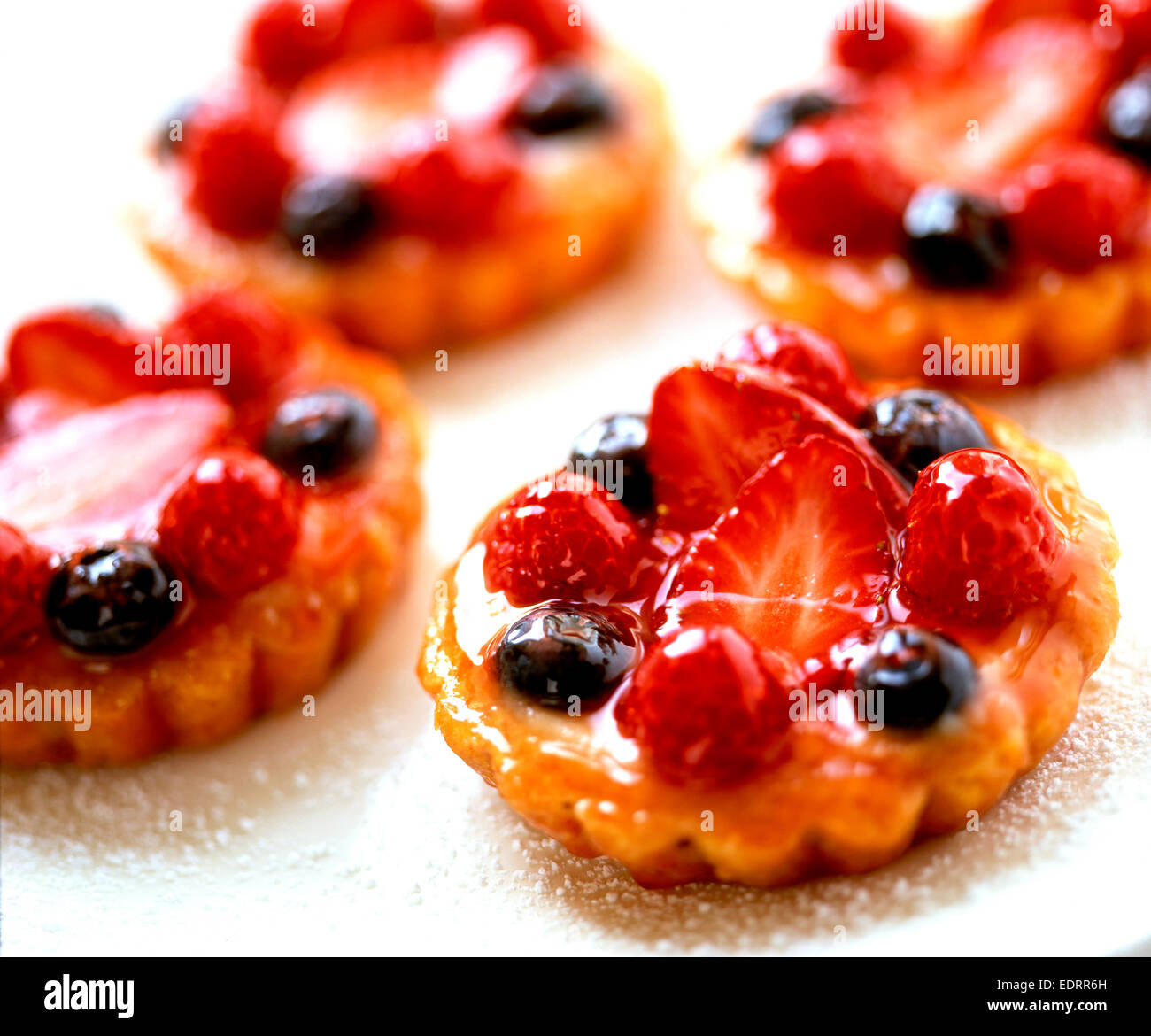 Tarts fruit berry hi-res stock photography and images - Alamy