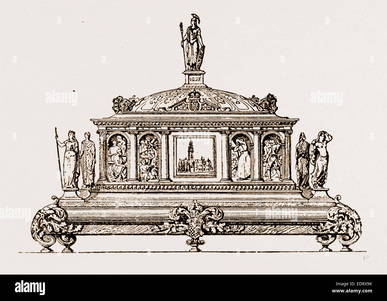 GOLD CASKET AND KEY TO BE PRESENTED TO HER MAJESTY Stock Photo - Alamy