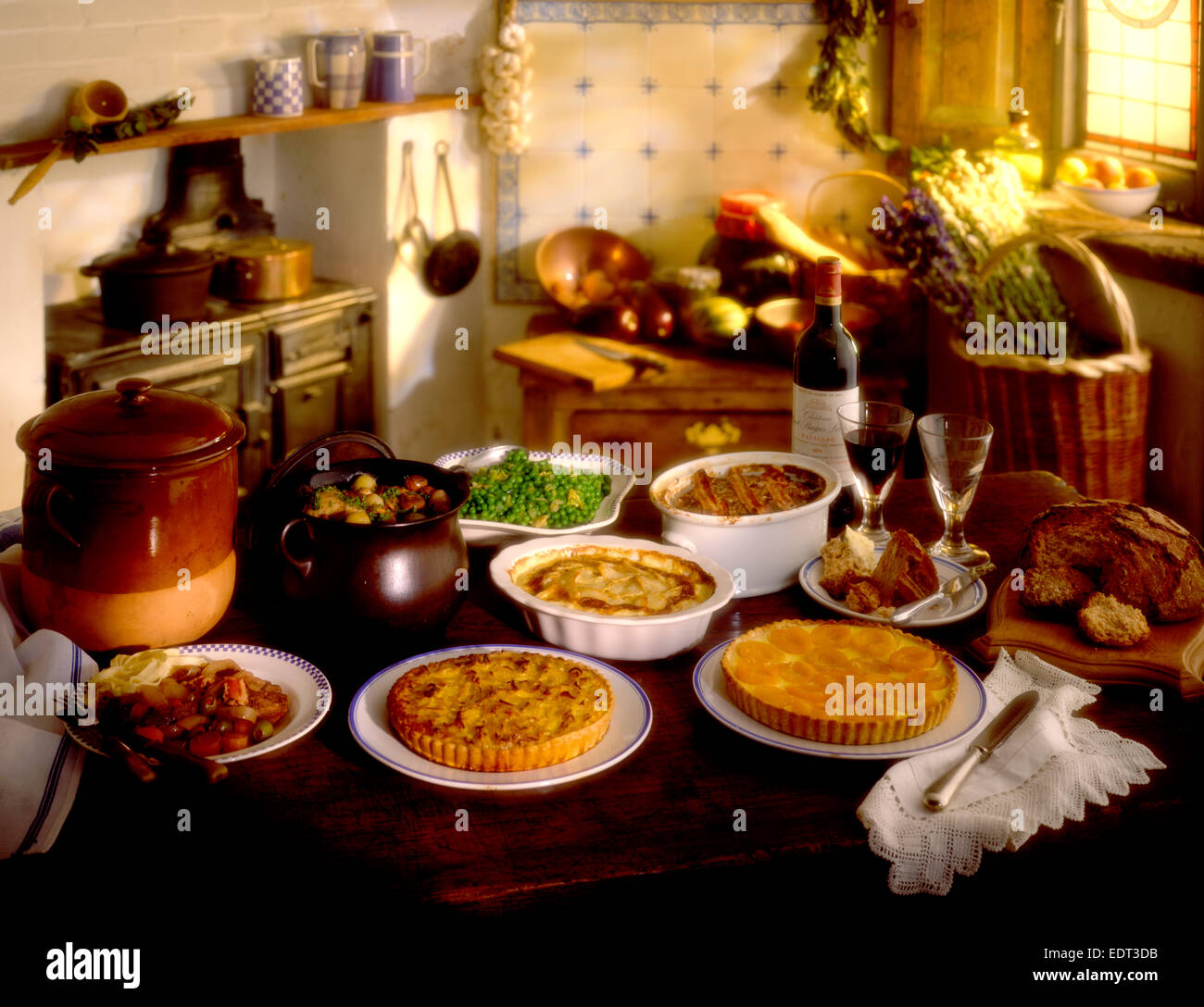 traditional farmhouse cookery Stock Photo - Alamy