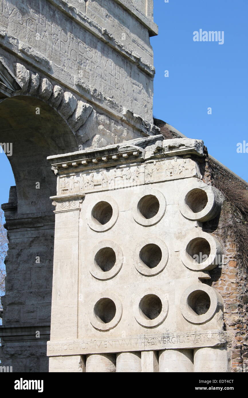 Architecture detailed door hi-res stock photography and images - Alamy