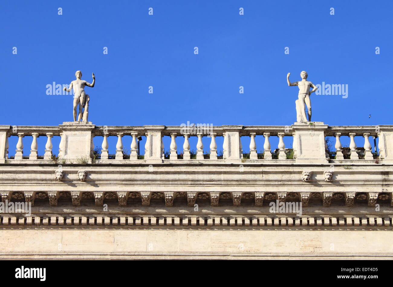 Renaissance statues hi-res stock photography and images - Alamy