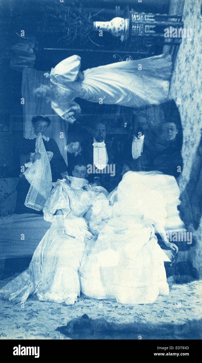 Cyanotype exposure hi-res stock photography and images - Alamy