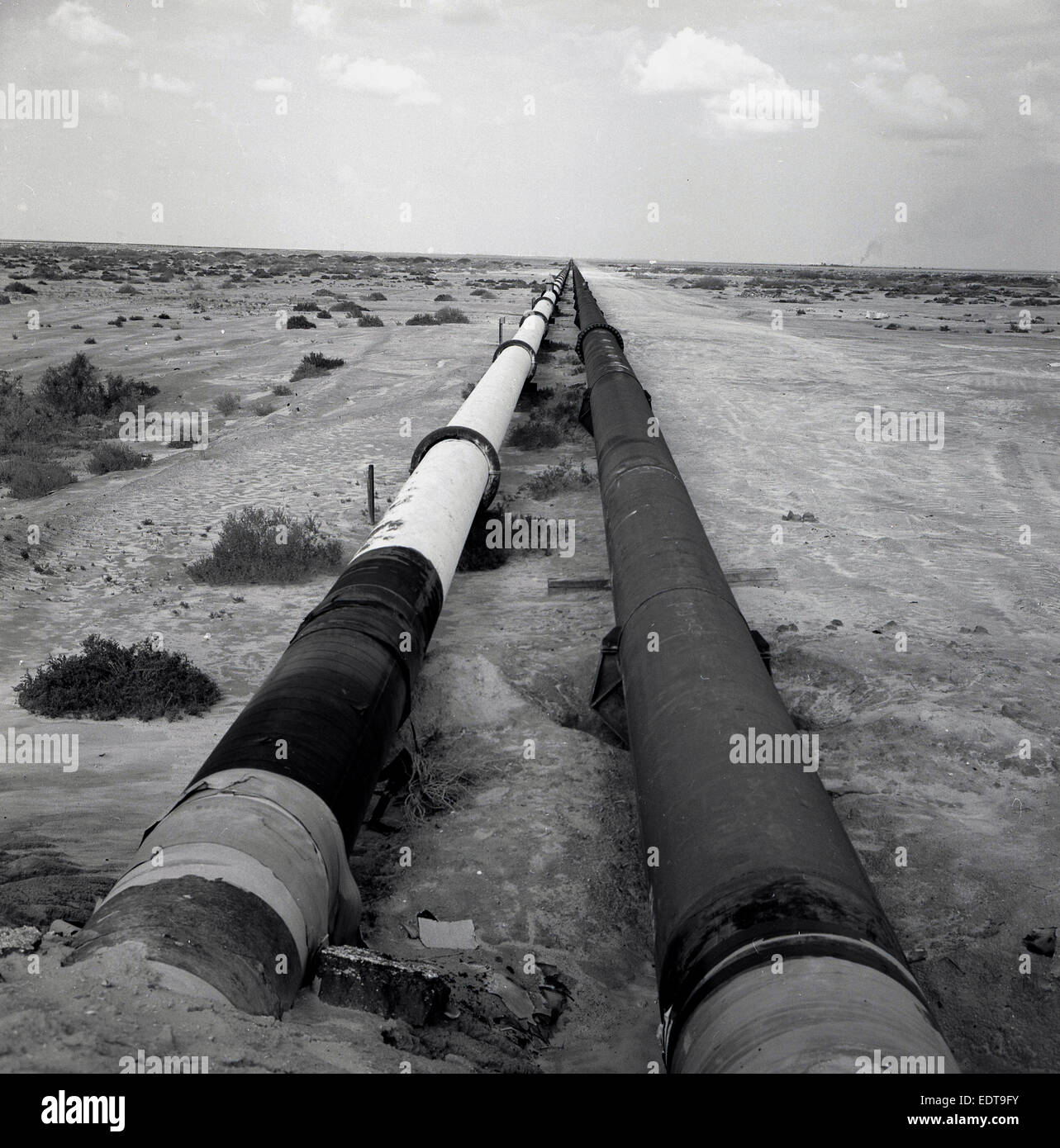 Saudia arabia oil pipeline High Resolution Stock Photography and Images ...