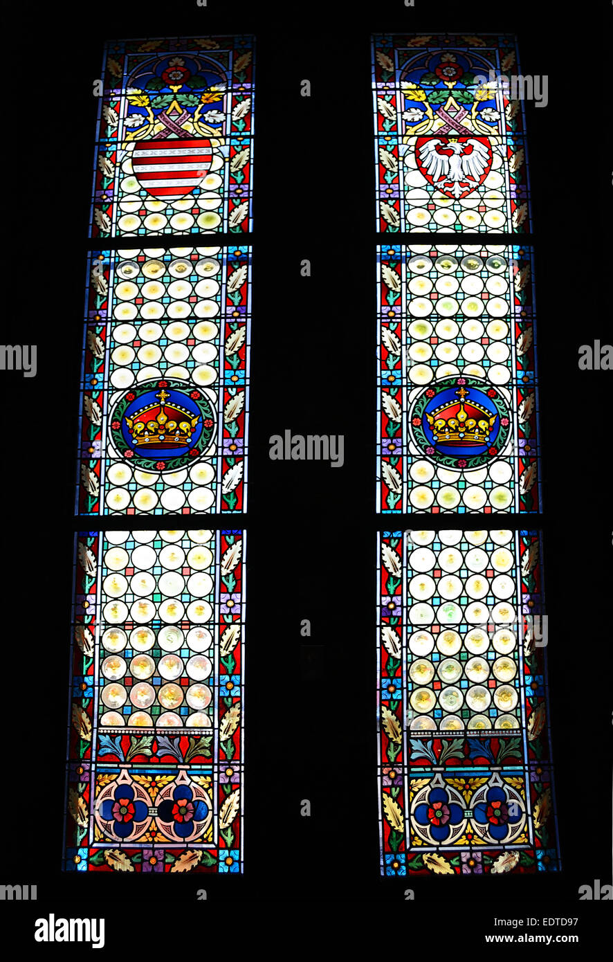 Vienna austria stained glass window hi-res stock photography and images ...