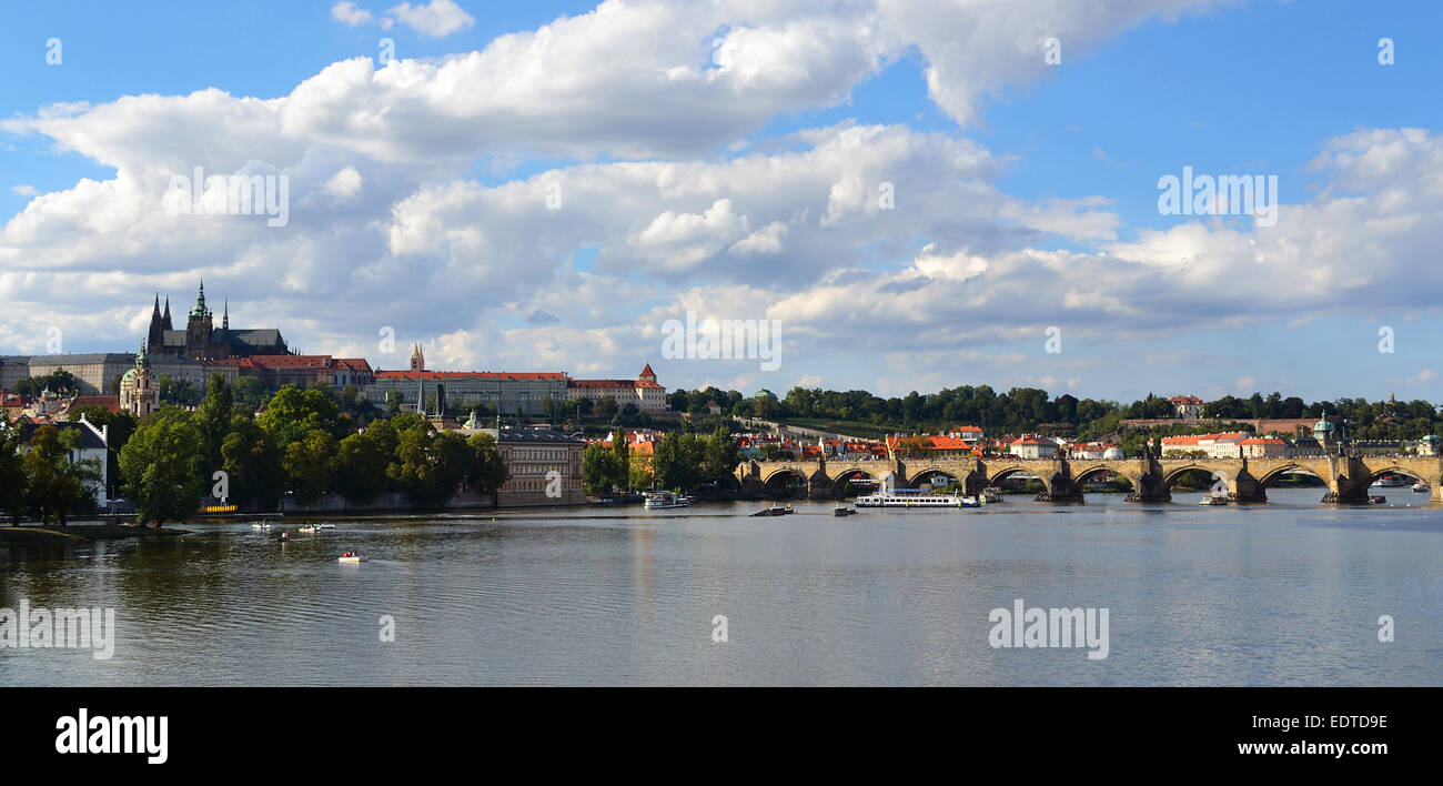 Prague vltava river bridge hi-res stock photography and images - Alamy