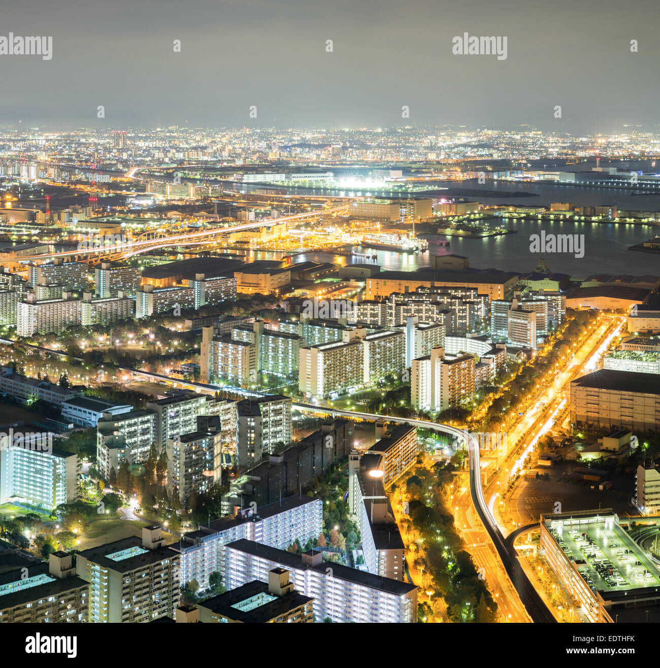 Osaka skyline at dusk hi-res stock photography and images - Alamy
