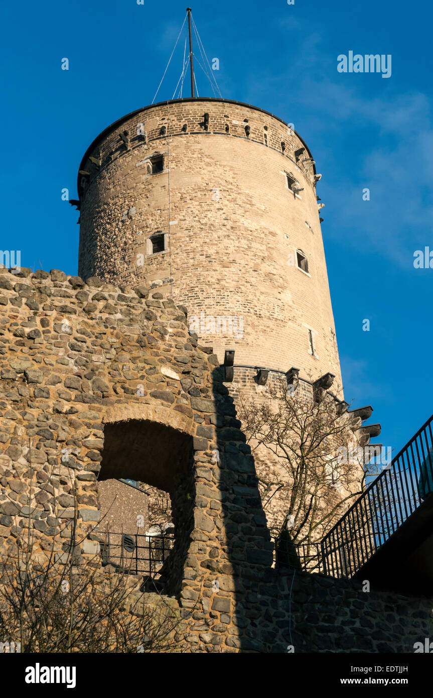Ruin tower hi-res stock photography and images - Alamy