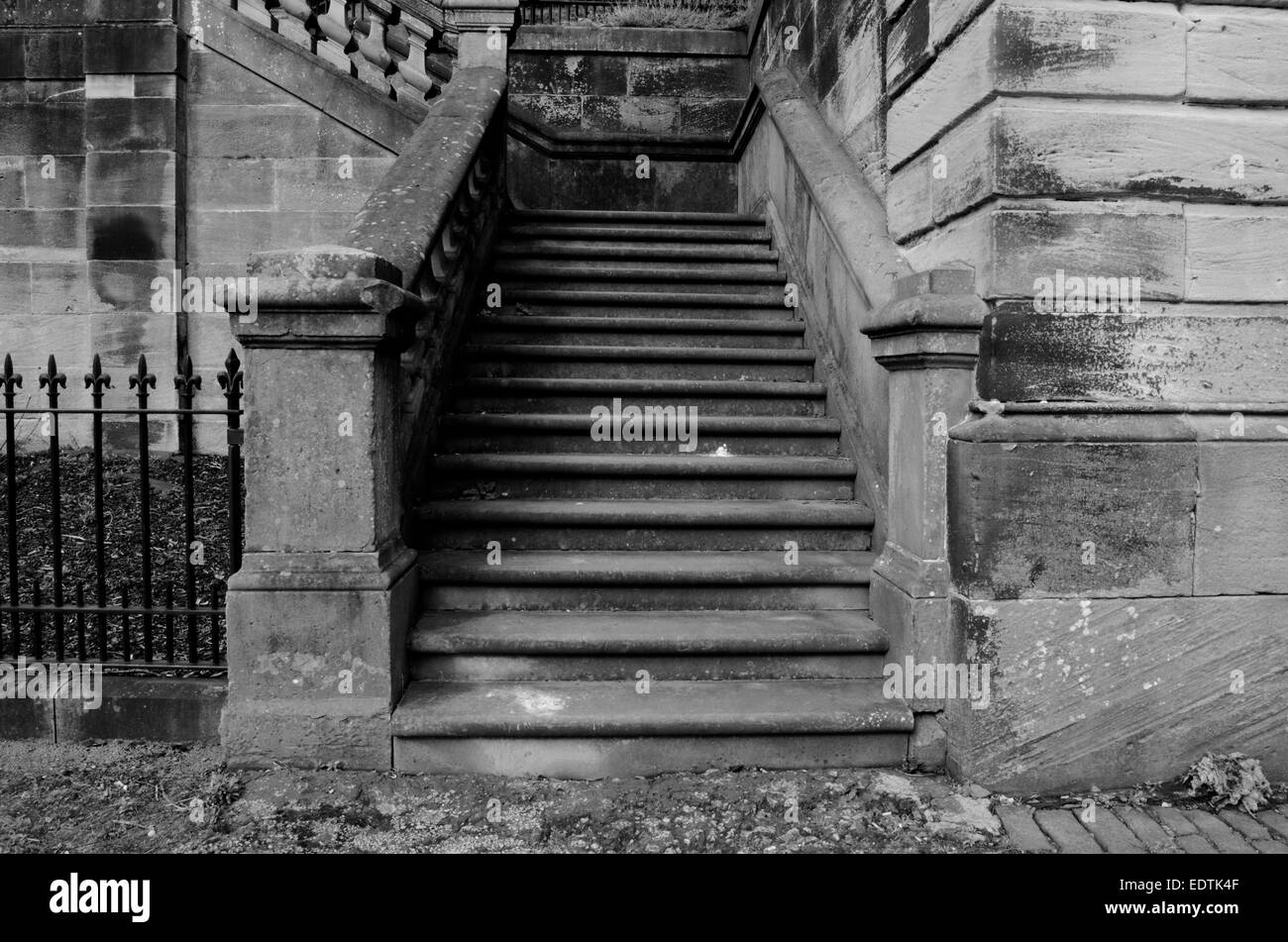 Stonre steps at Clifton Street and Woodlands Terrace in Glasgow ...