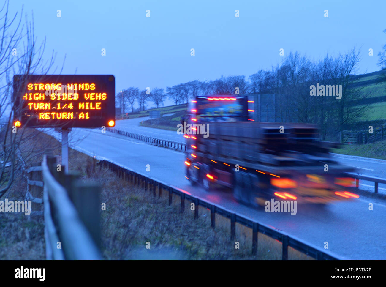 Closed sided truck hi-res stock photography and images - Alamy