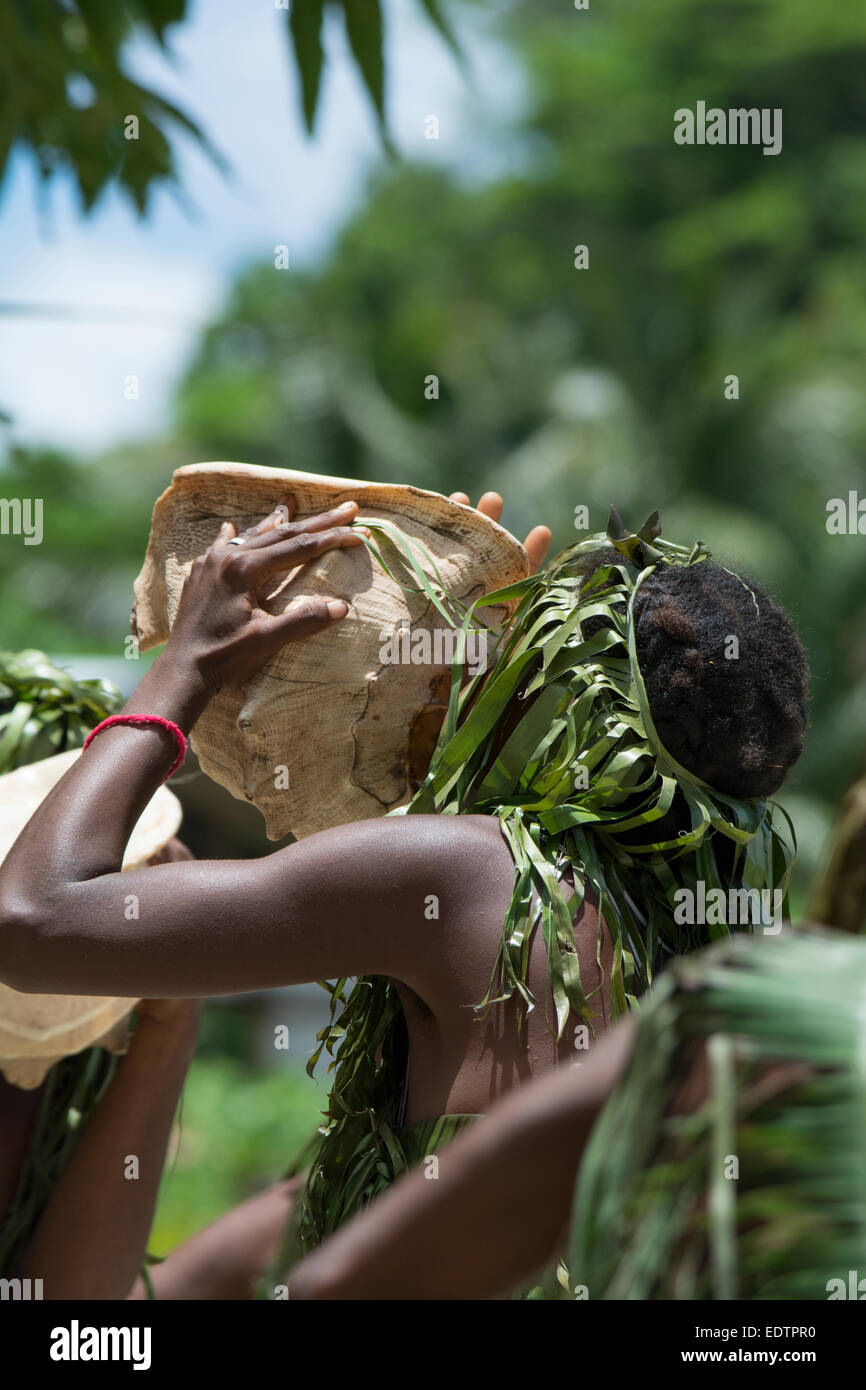 Solomon Islands, Owa Raha (aka Santa Ana), village of Gupuna aka ...