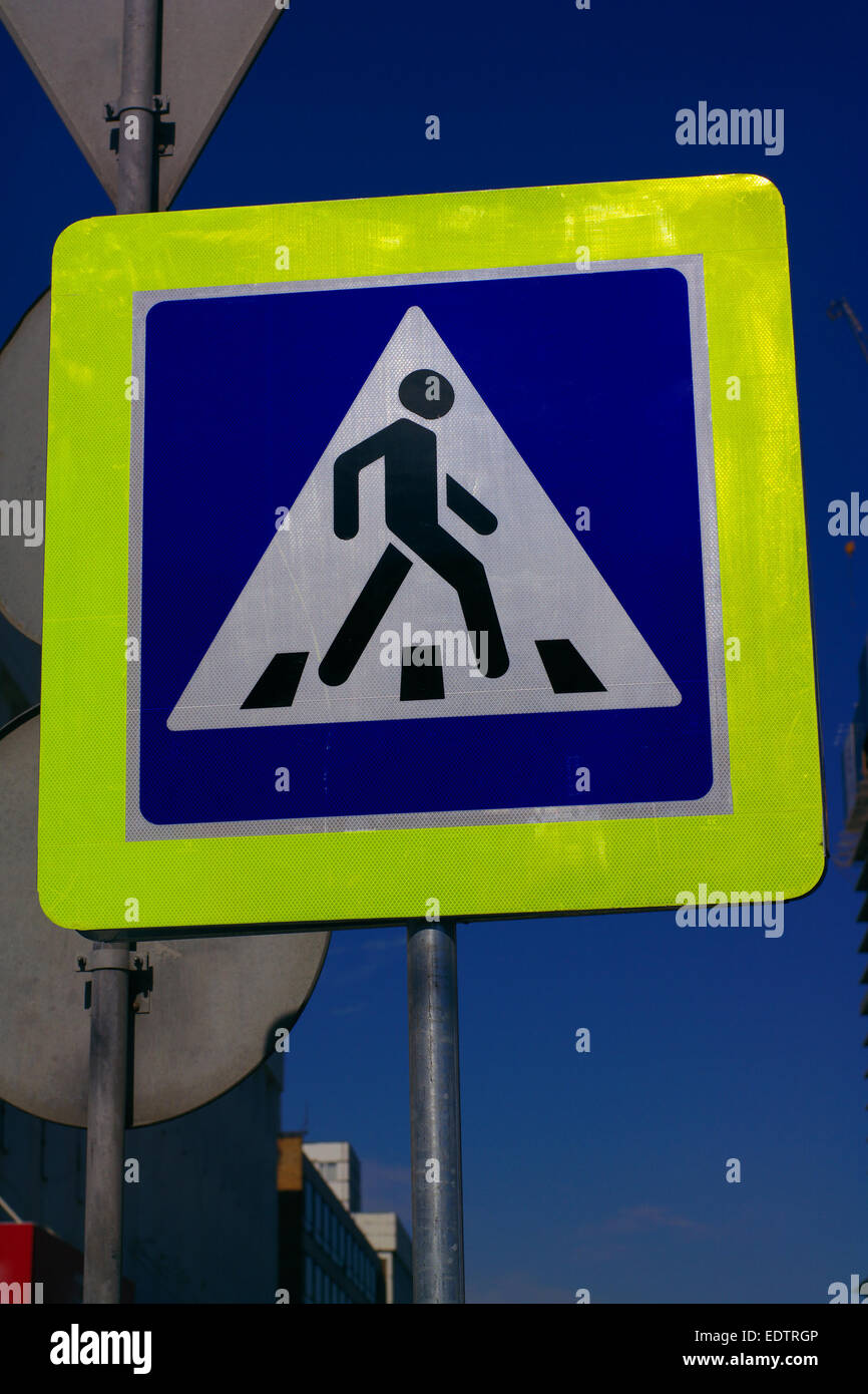 Pedestrian crossing sign hi-res stock photography and images - Alamy