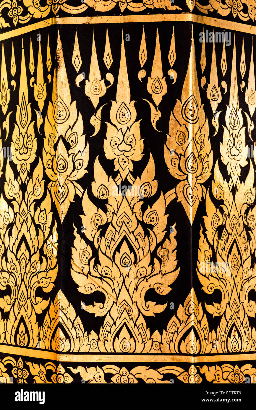 The thai painting on pillar of thai temple Stock Photo - Alamy