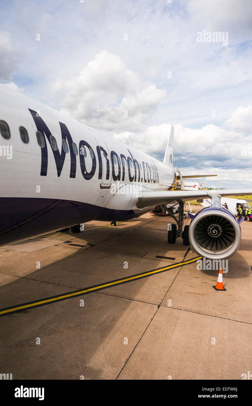 Monarch airbus a321 airliner hi-res stock photography and images - Alamy