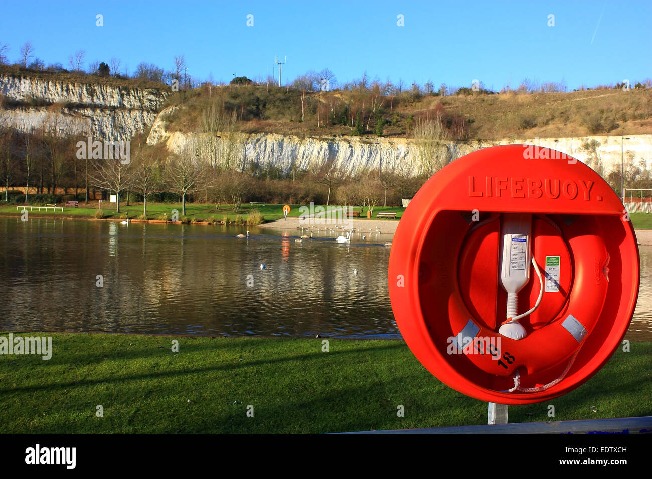 The beautiful lake and cliffs around Bluewater in North Kent with a ...