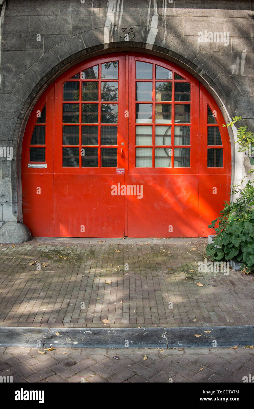 Door with round windows hi-res stock photography and images - Alamy