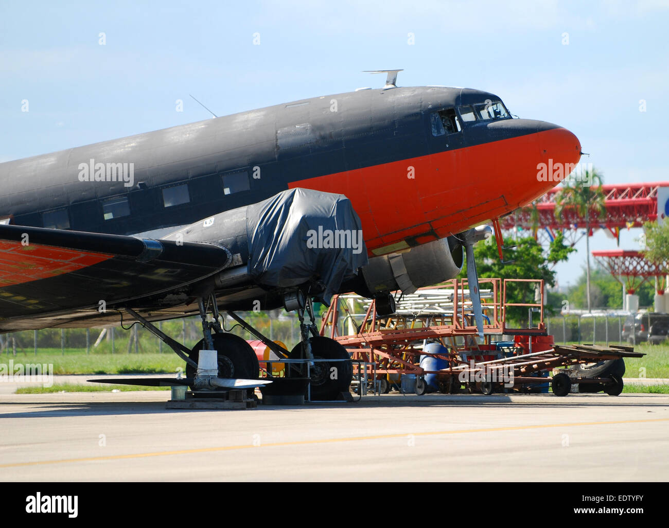 Old DC-3 airplane under repair Stock Photo - Alamy