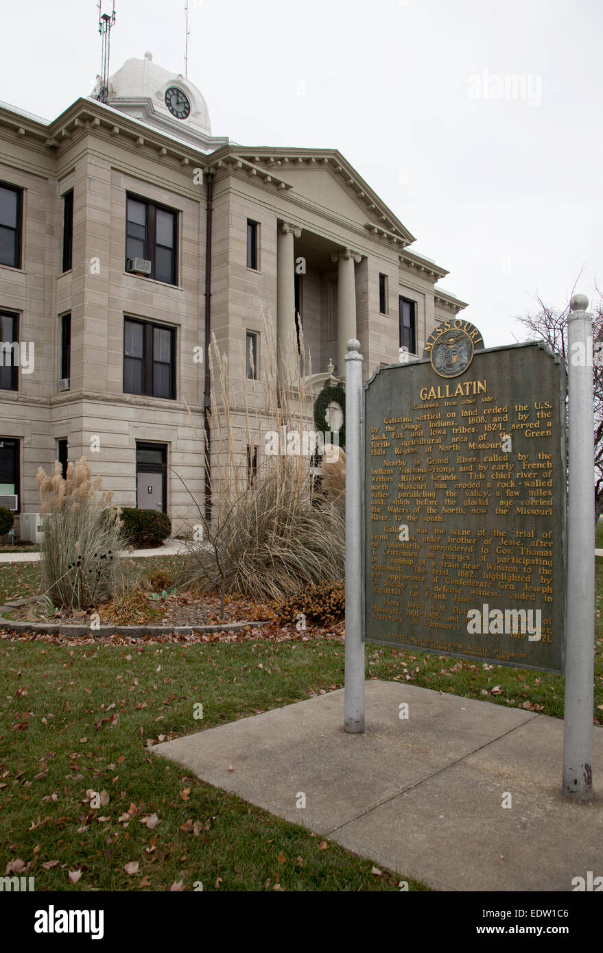 The Davies County Courthouse in Gallatin, MO., Winter, 2014 Stock Photo ...