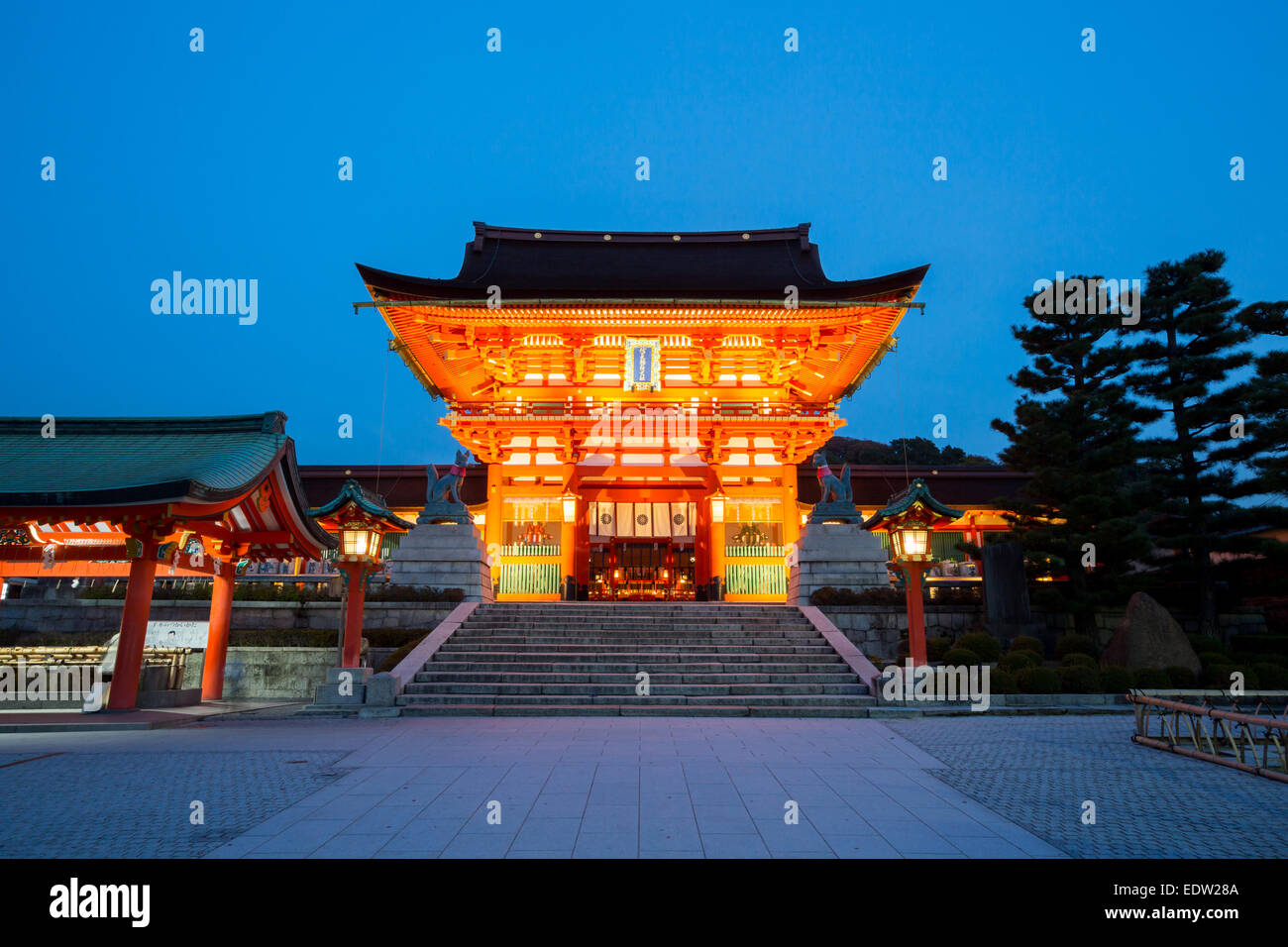 Shrine at dusk hi-res stock photography and images - Alamy