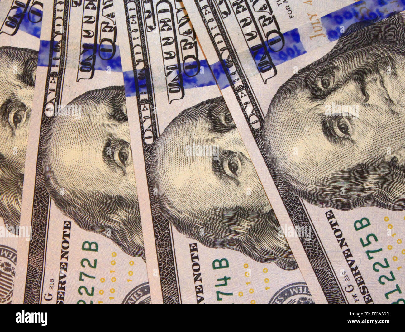 hundred dollar bank notes with image of president Benjamin Franklin ...