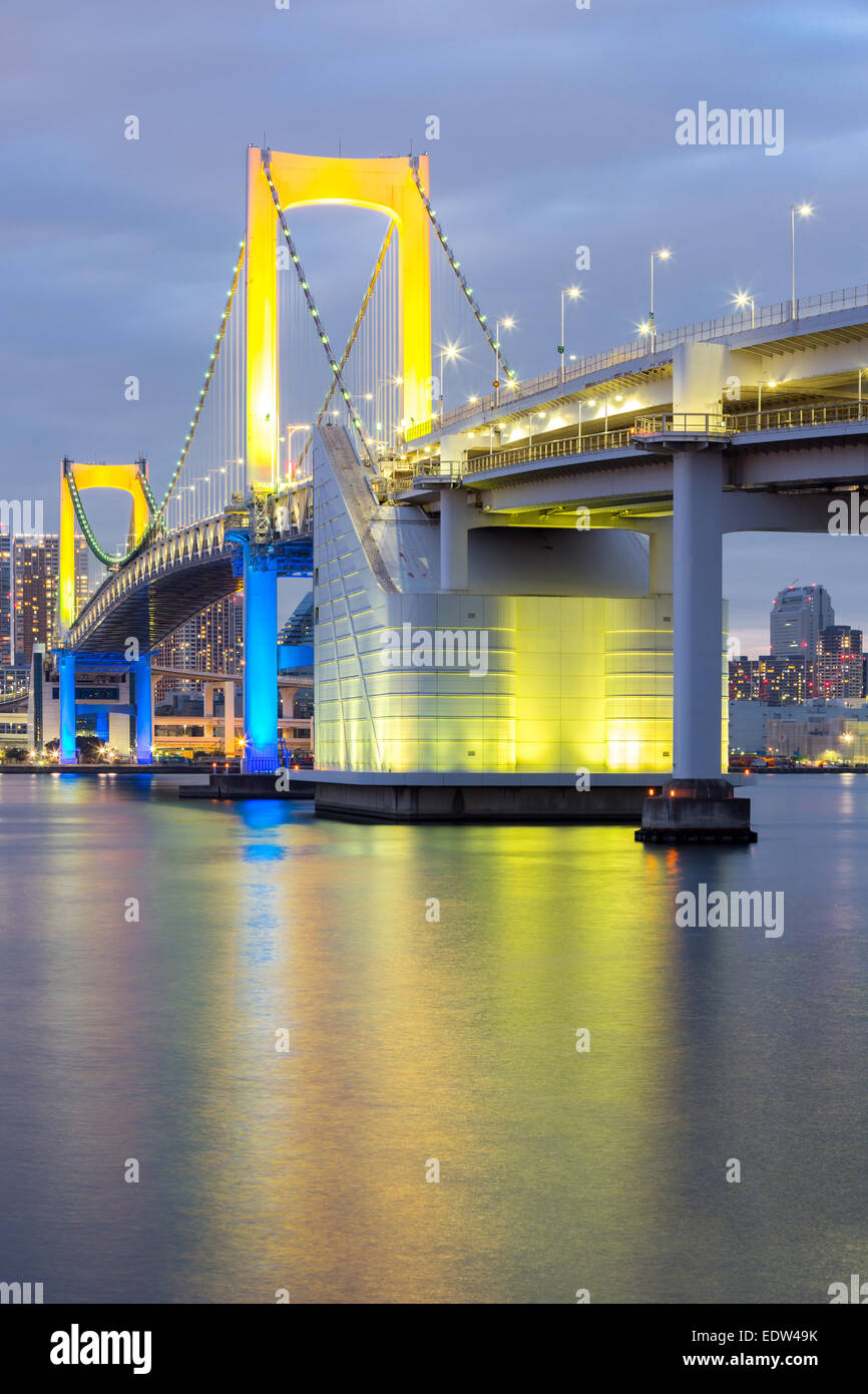 Rainbow bridge from Odaiba Tokyo at dusk in Japan Stock Photo - Alamy