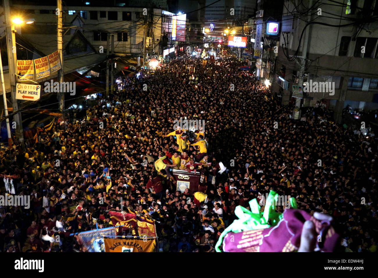 Manila, Philippines. 9th January, 2015. A sea of devotees of during the ...