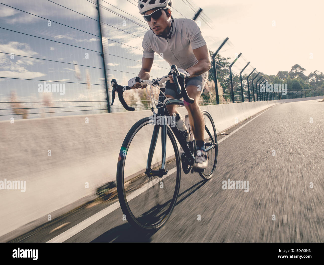 Cyclist with movement hi-res stock photography and images - Alamy