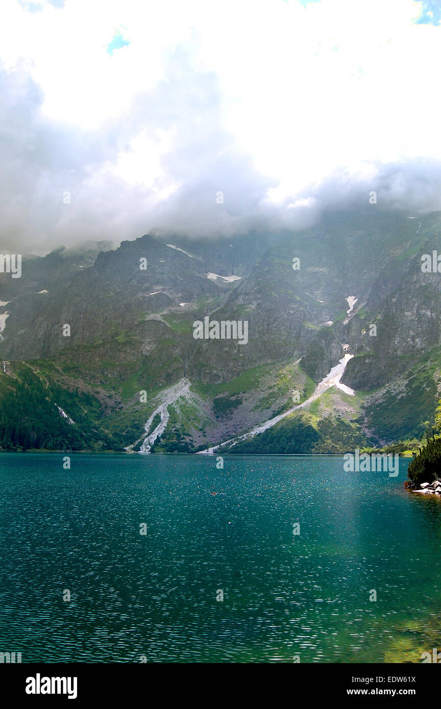 Tranquil mountain lake hi-res stock photography and images - Alamy