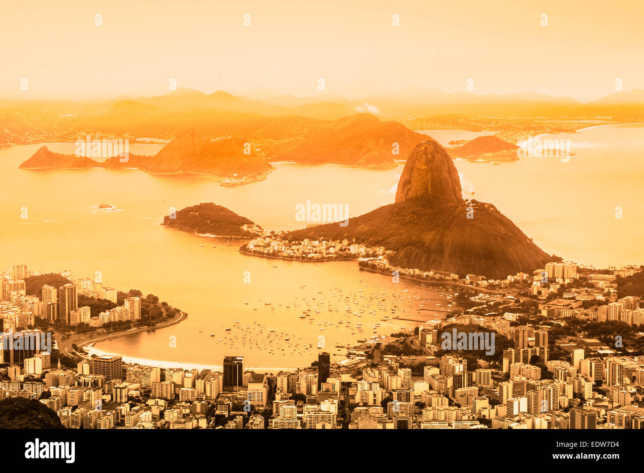 Rio de janeiro mountains city hi-res stock photography and images - Alamy