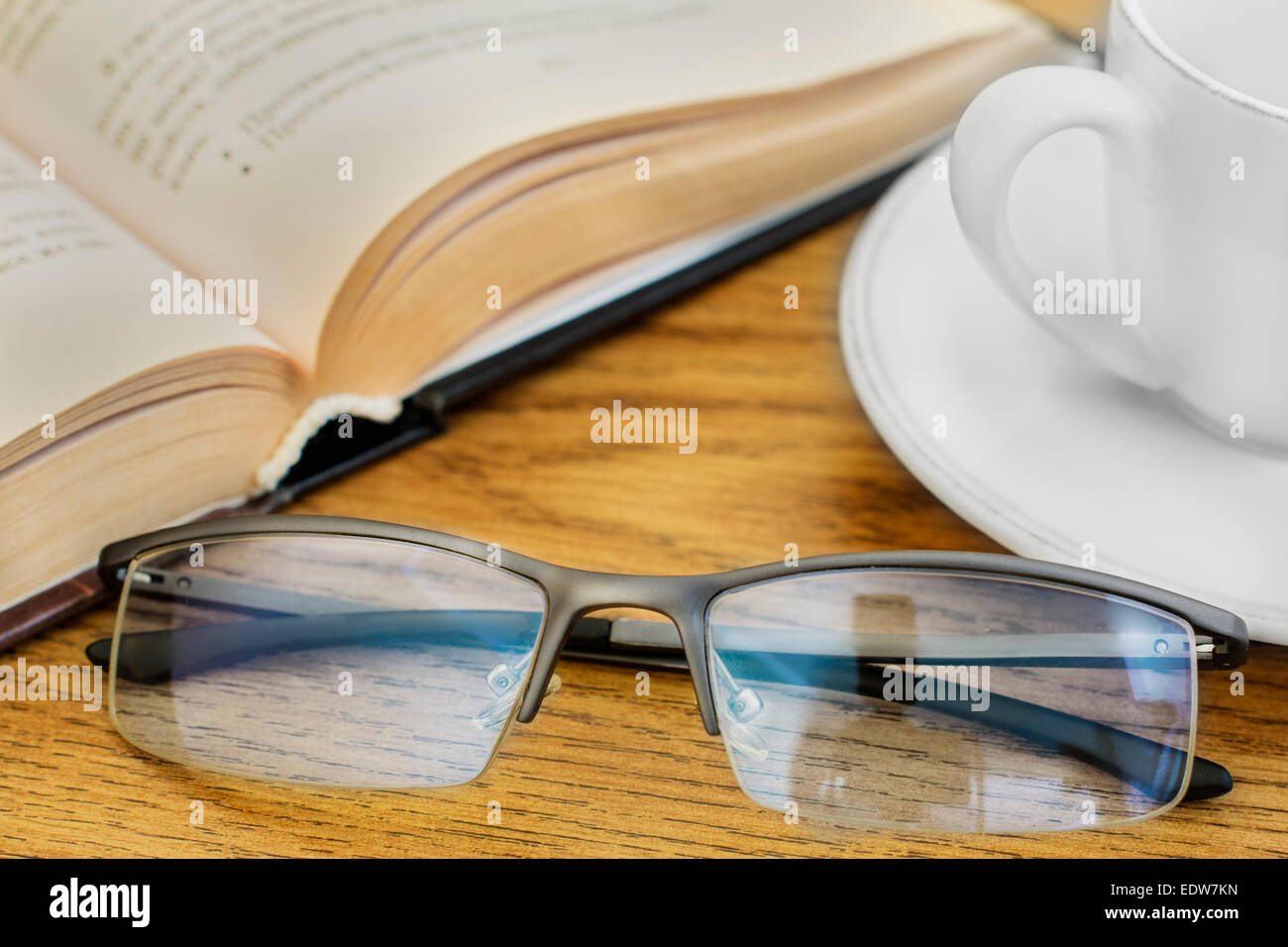 Office library education hi-res stock photography and images - Alamy