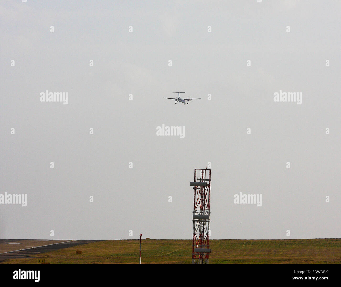 Flybe aircraft during a difficult landing in windy conditions at Leeds ...
