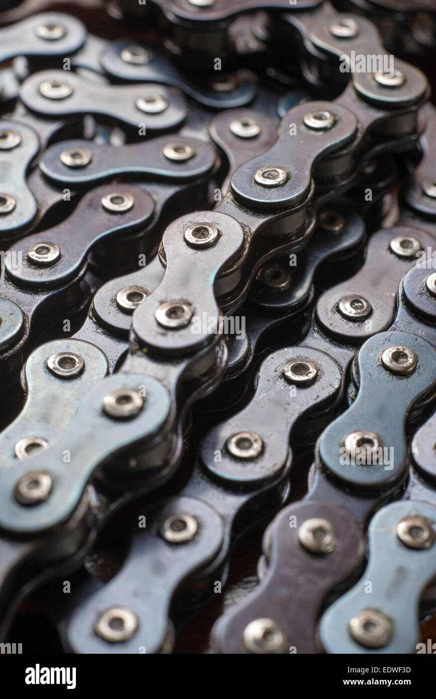 Chrome chain hi-res stock photography and images - Alamy