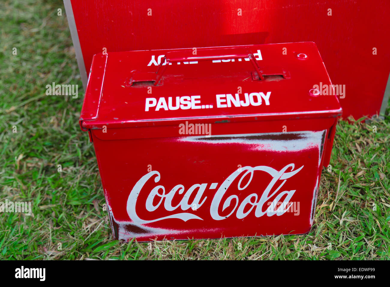 Antique coca cola metal box Stock Photo - Alamy