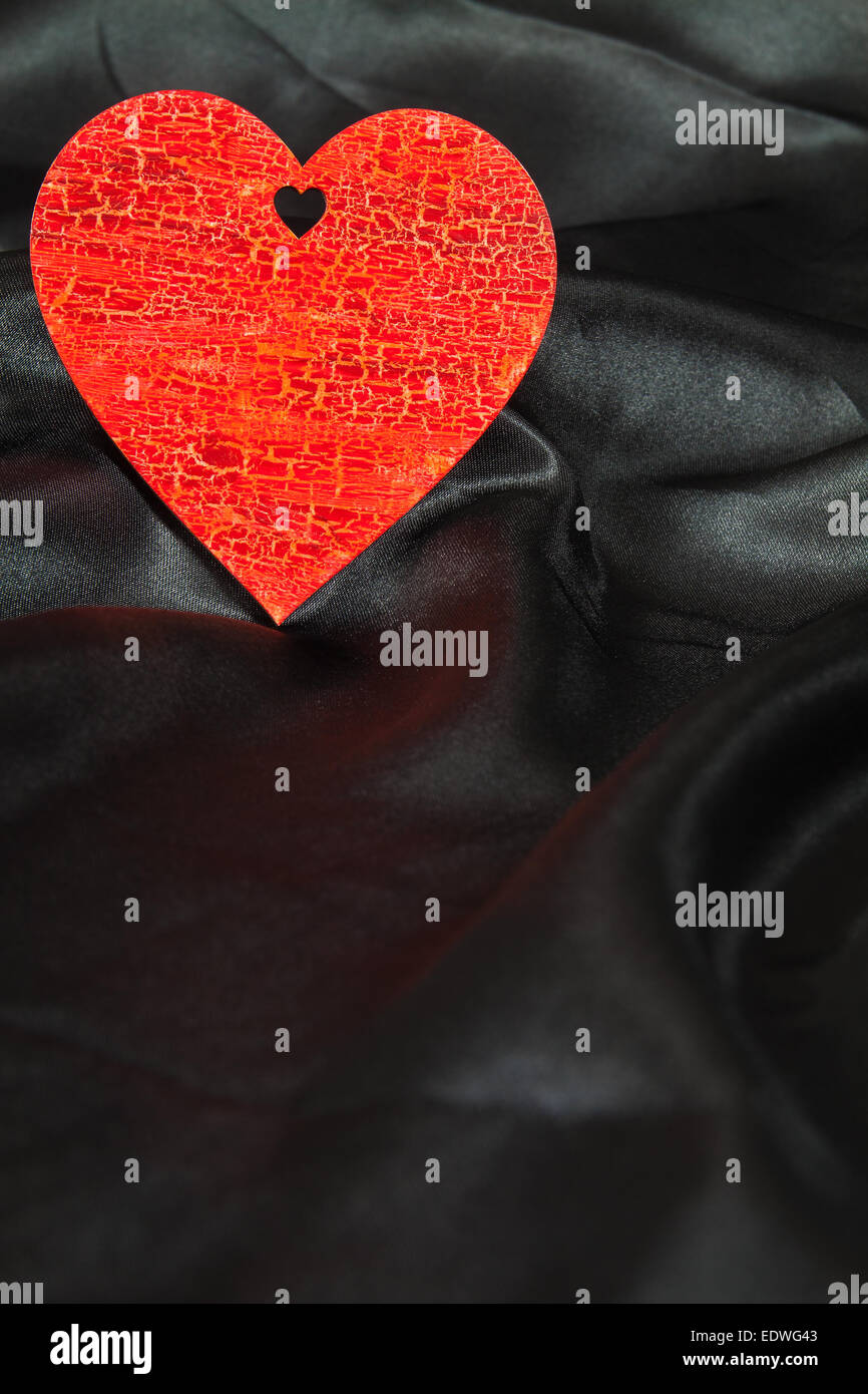 Wooden heart painted in red with peeling texture in vintage style Stock ...