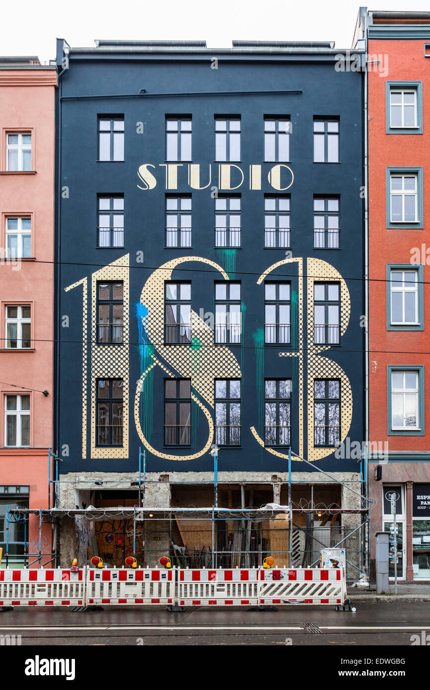 Studio 183, newly refurbished and gentrified building in Brunnenstrasse ...