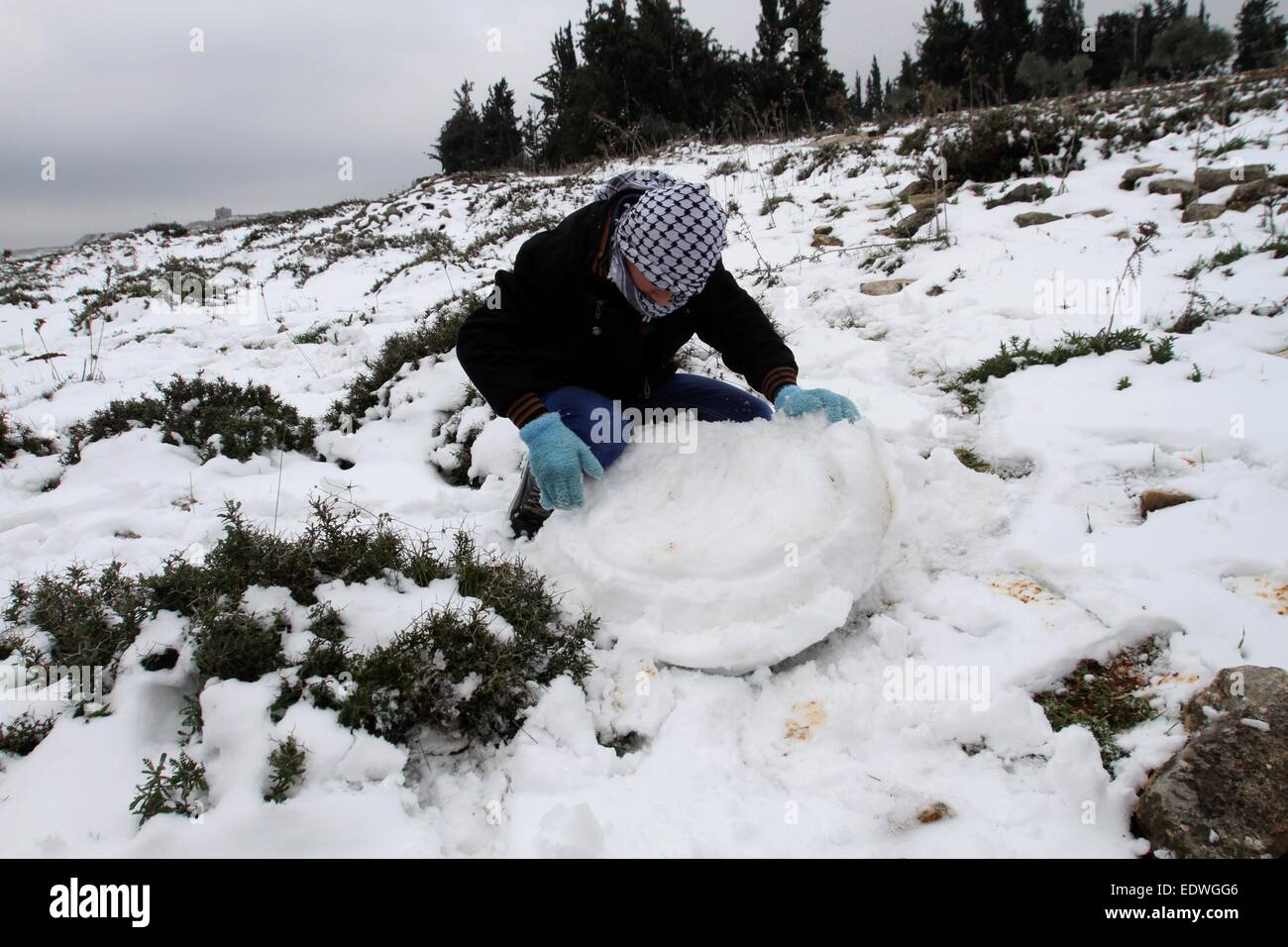 Nablus, West Bank, Palestinian Territory. 10th Jan, 2015. Palestinian ...