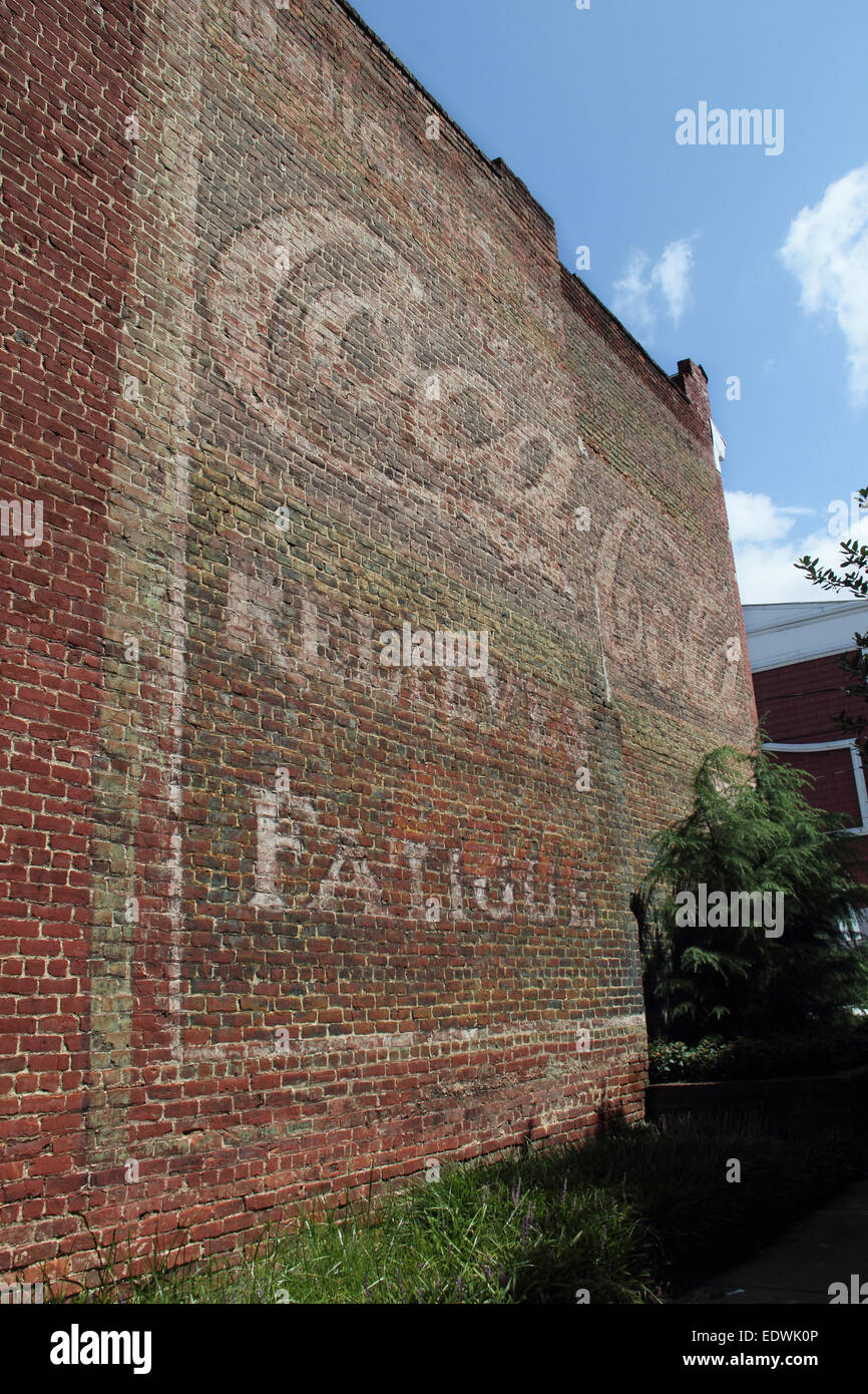 Coca cola ghost sign in mount hi-res stock photography and images - Alamy