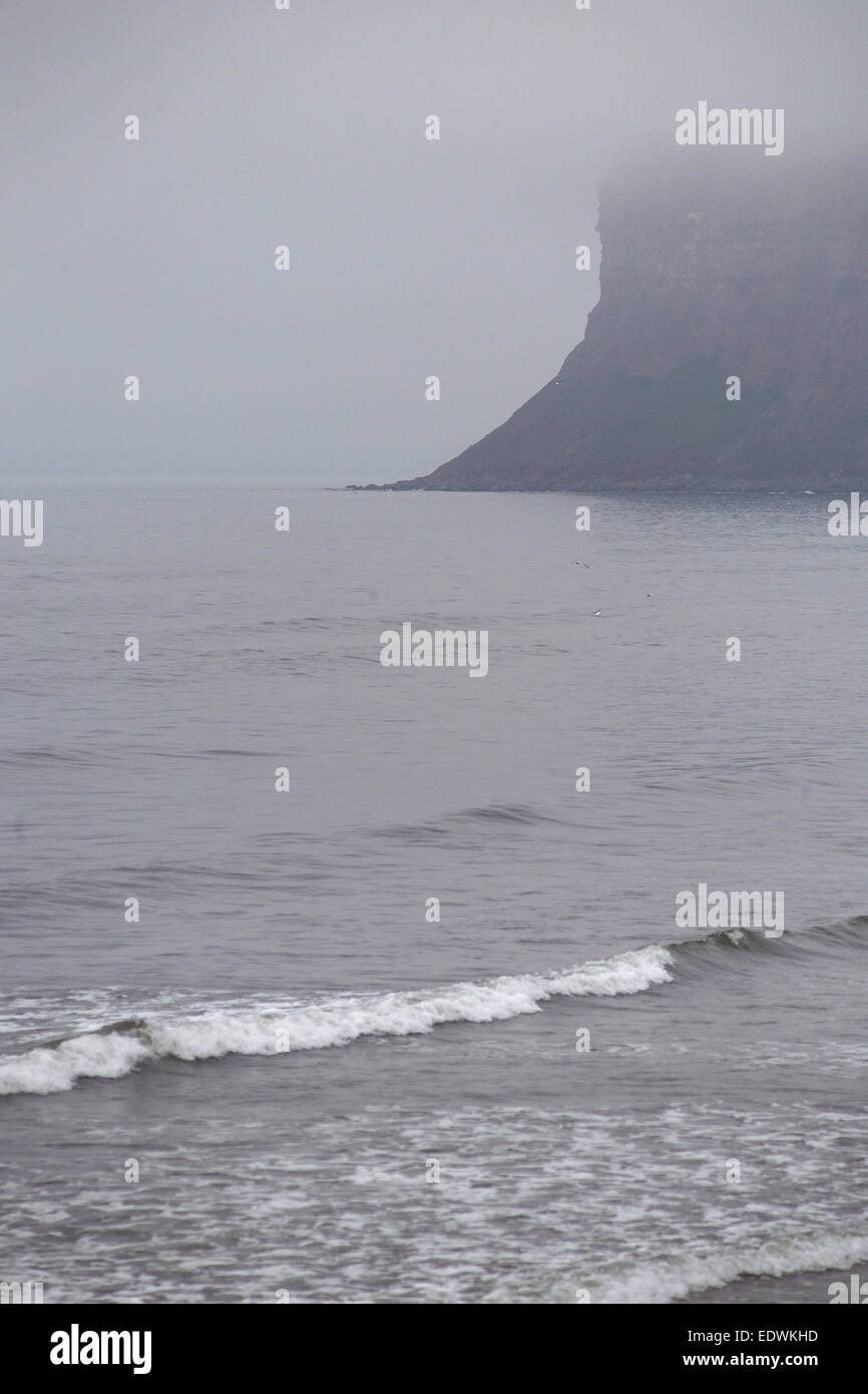 Grey cliffs hi-res stock photography and images - Alamy